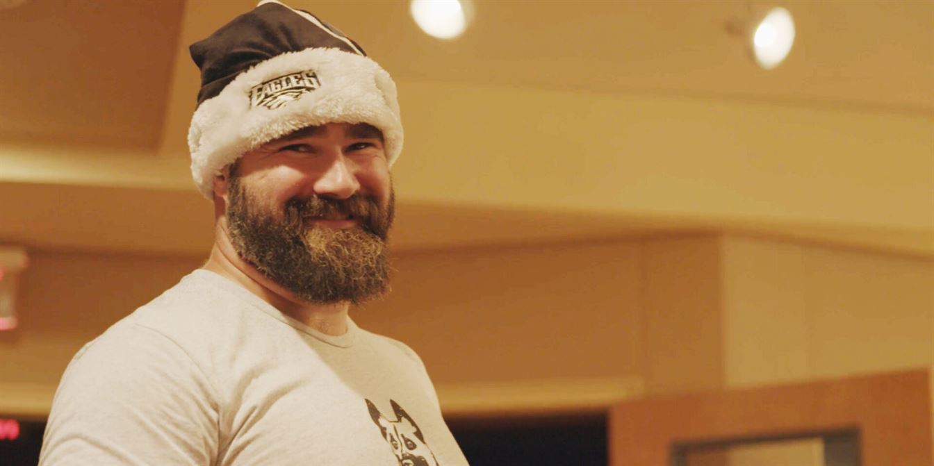 'A Philly Special Christmas Special' Lights Up Broad Street For The ...